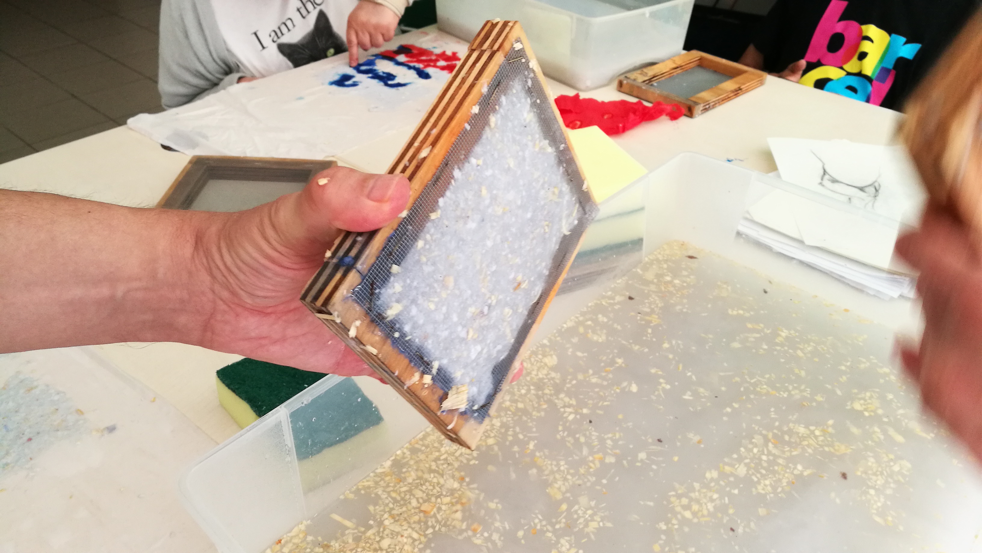 Carta fatta a mano | Tracce